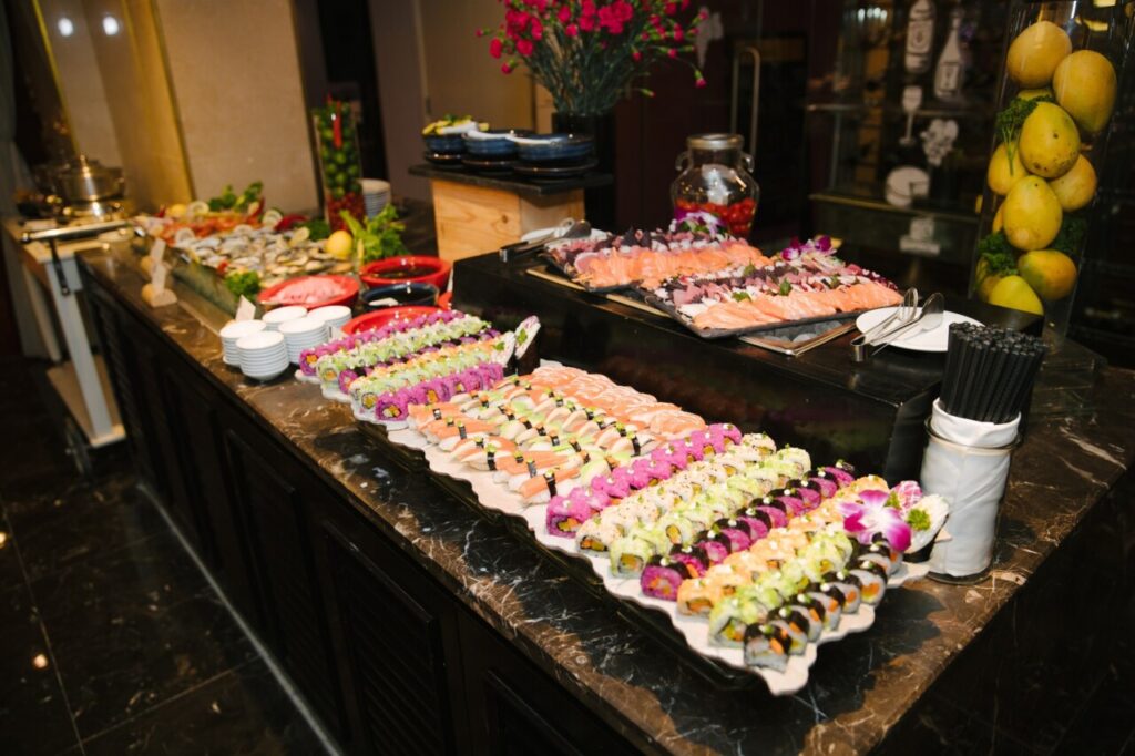 Ưu đãi Đi 4 Trả 2 – Buffet Trưa tự chọn tại nhà hàng Lautrec | Leisure & Travel – Vietnam Golf ...